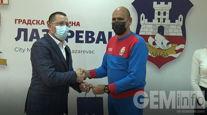 Kubanski bokserski stručnjak Horhe Luis Frometa u Lazarevcu - GEM info